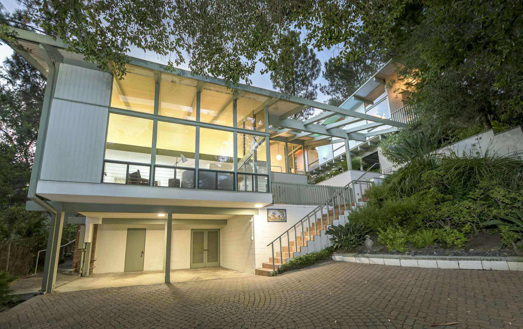 Photo 2 of 10 in Huge Windows Open This $1.6M L.A. Midcentury to Its ...