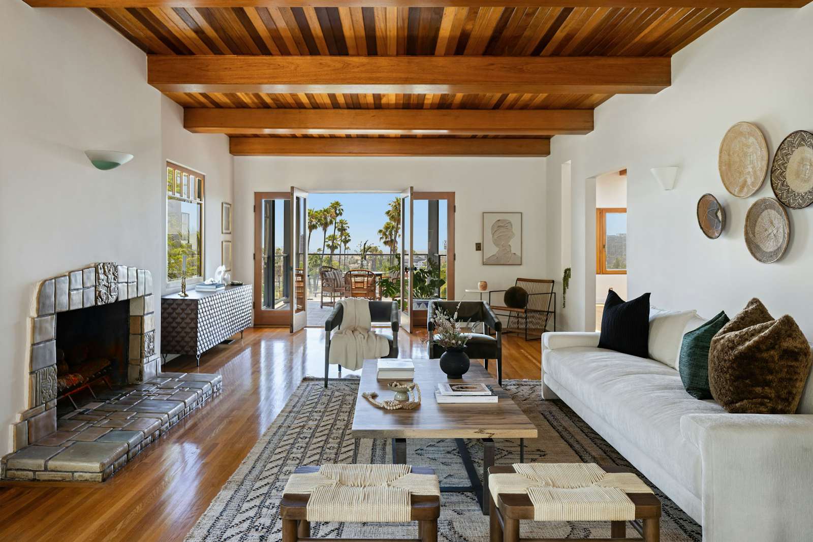 Photo 2 of 10 in The Past Meets the Present in This 1920s Hollywood ...