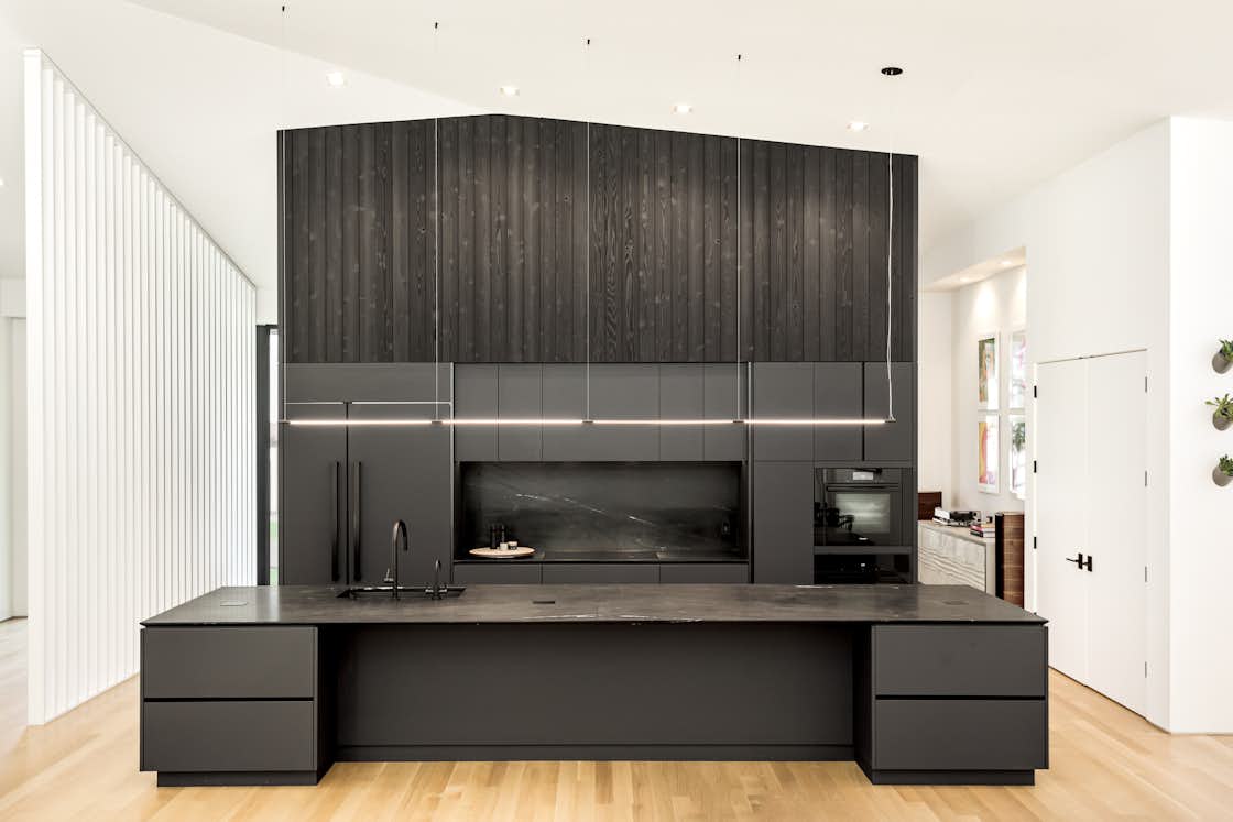 Photo 4 of 11 in In Colorado, an AIA Award–Winning Home With an Inky ...