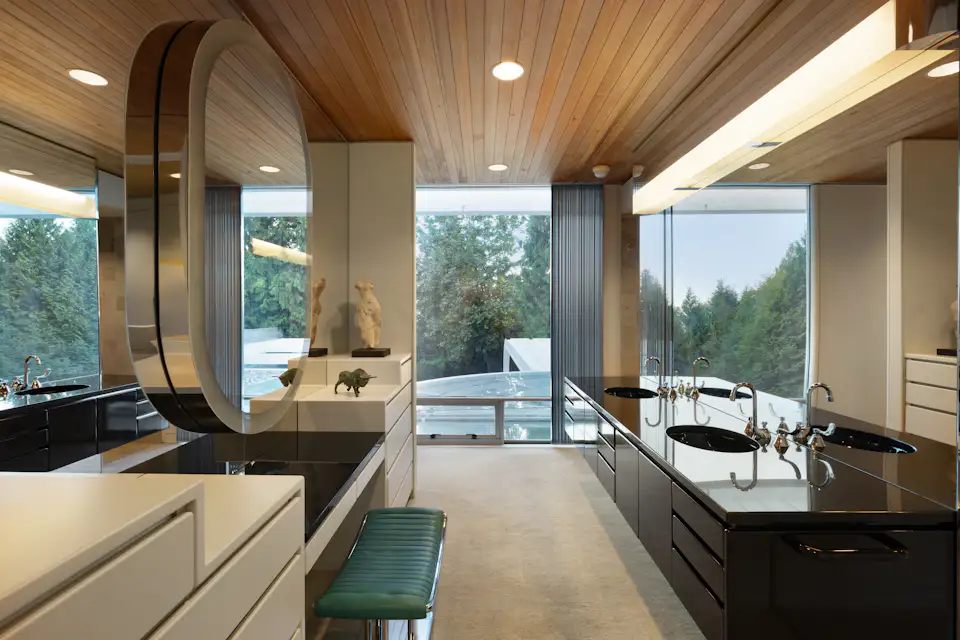 If You Love Glass Bricks and Have $9.4M, This 1980s House Is Clearly ...