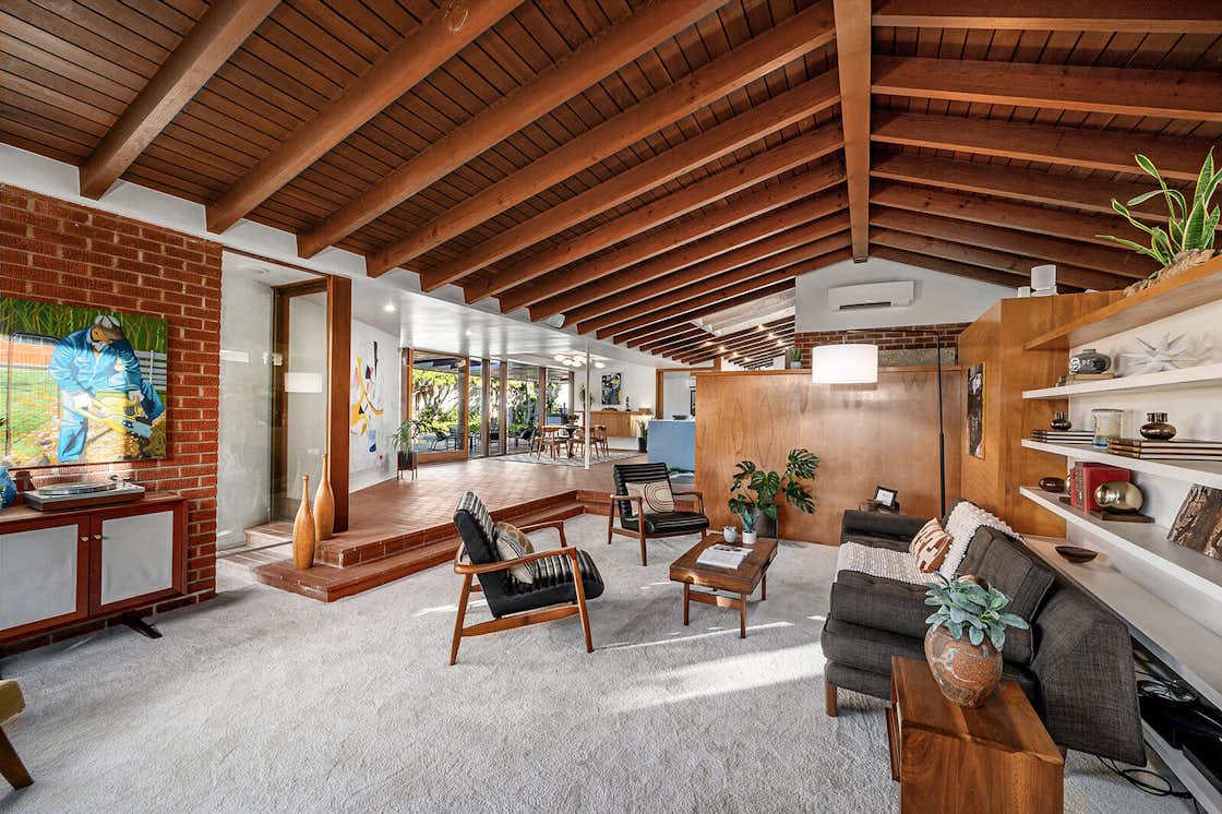 Photo 4 of 11 in John Lautner’s Legendary Alexander House Hits the ...