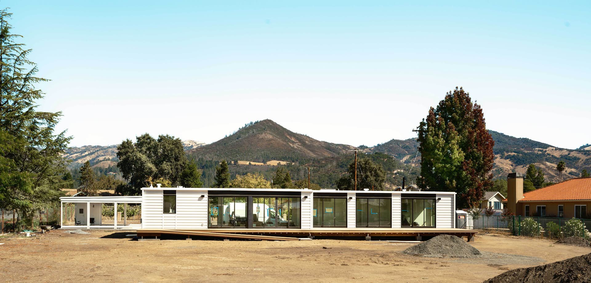 Connect Homes Builds Modernist-Inspired Prefabs With a Surprising ...