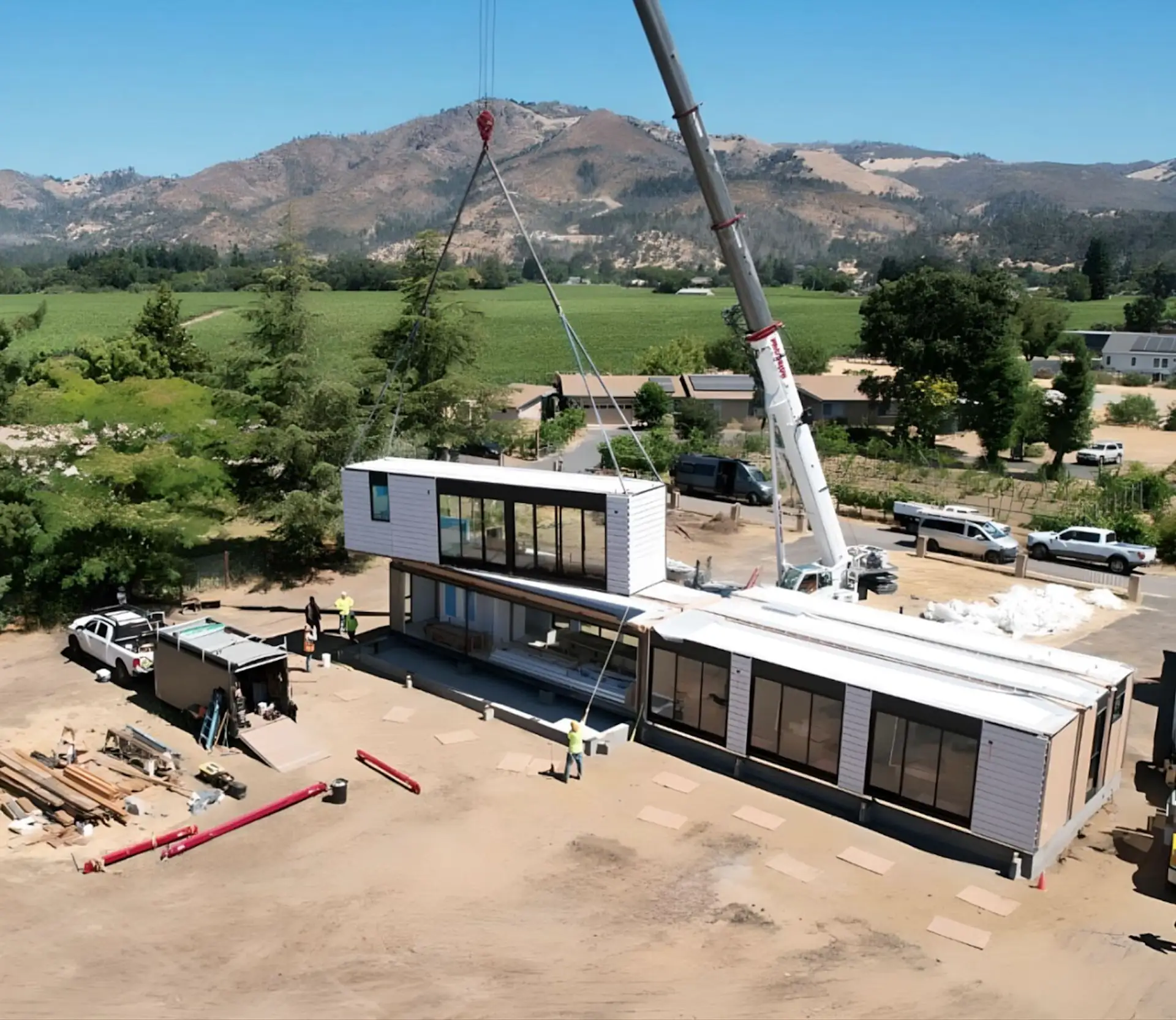 Connect Homes Builds Modernist-Inspired Prefabs With a Surprising ...