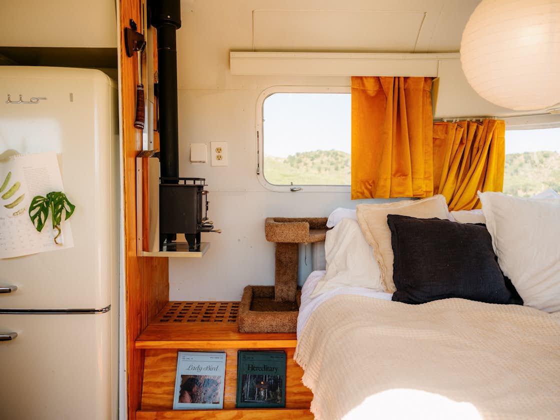 Photo 8 of 13 in A Roaming Couple Recalibrate a 1975 Argosy for ...