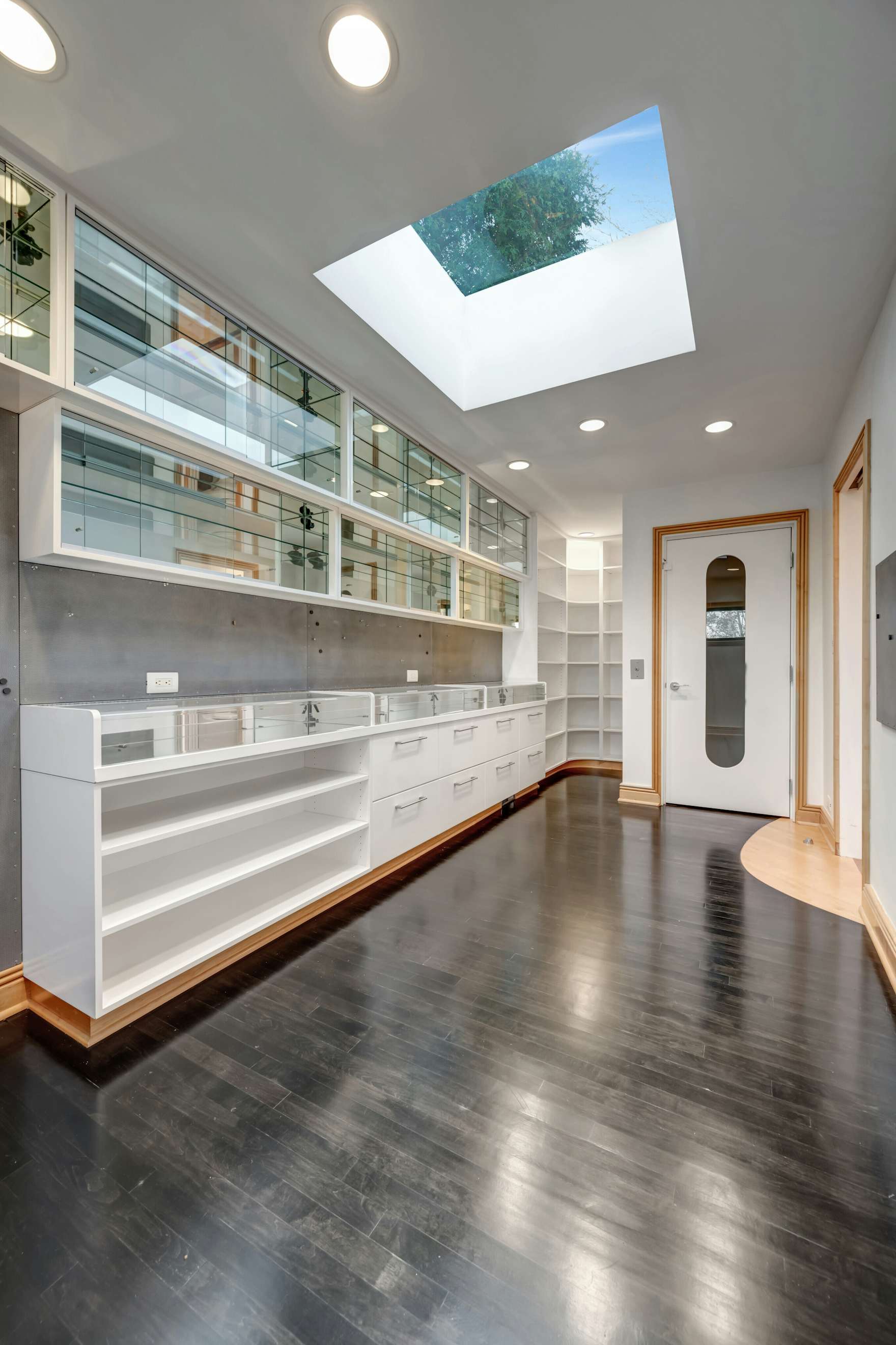 Photo 10 of 10 in The Home of “Batman” Building Architect Earl Swensson ...