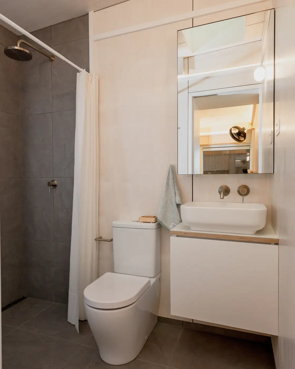 Photo 8 of 12 in Want to Downsize? These 155-Square-Foot Tiny Homes ...