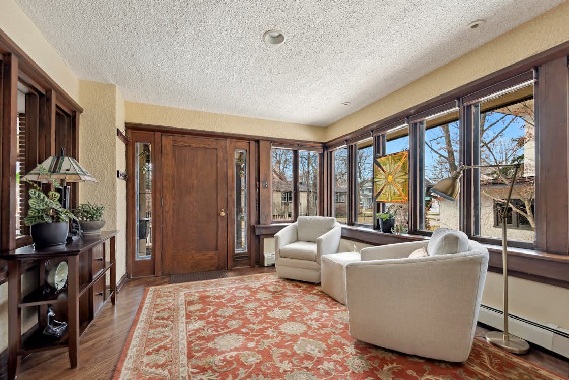 Photo 3 of 7 in Frank Lloyd Wright’s O’Connor House Hits the Market for ...