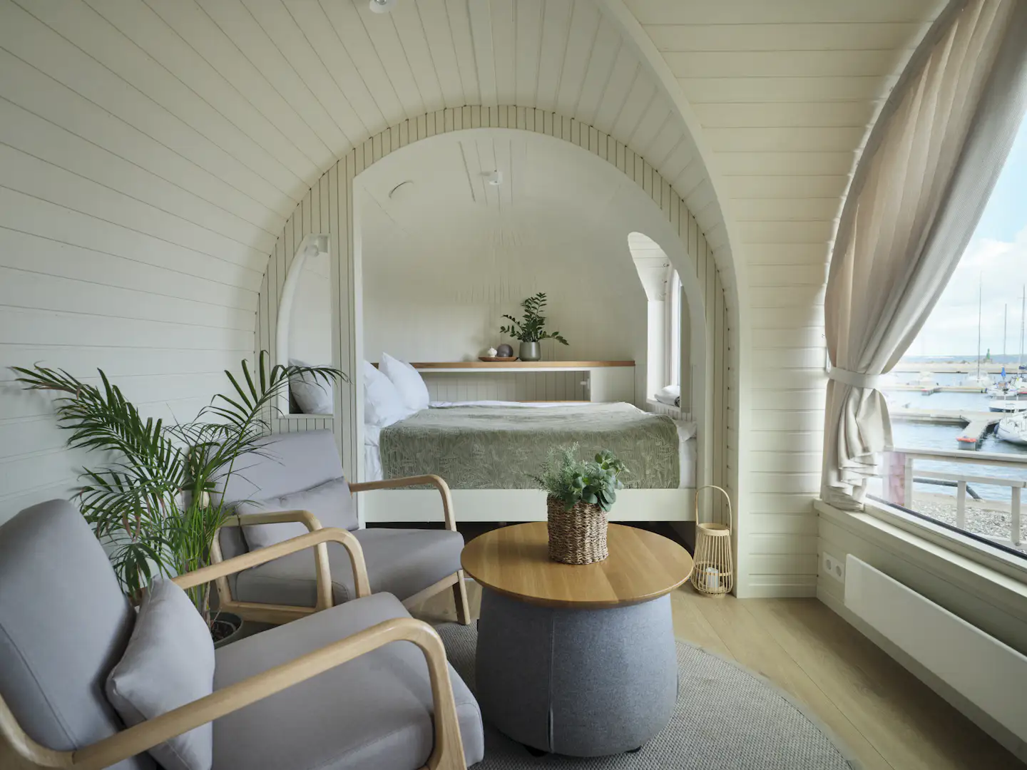 Photo 4 of 11 in Arched Roofs and Shingle Cladding: Iglucraft’s Tiny ...
