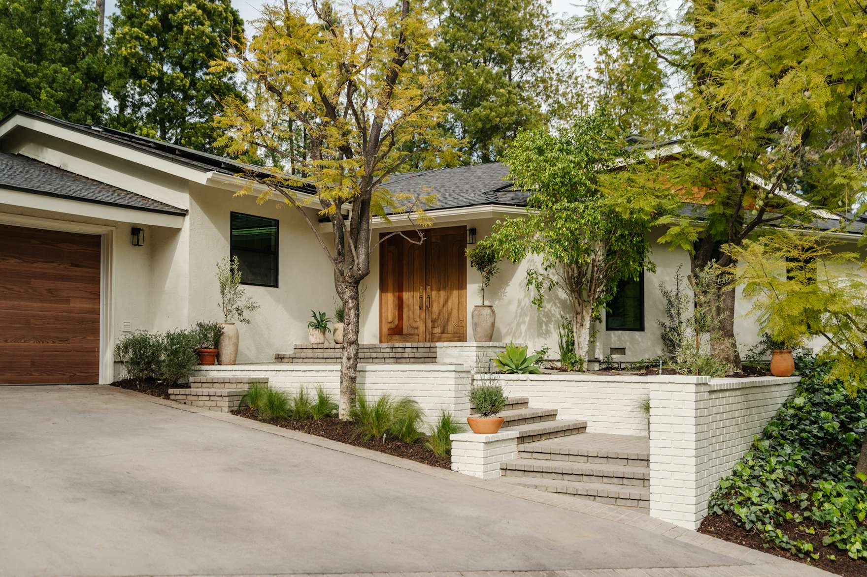 Photo 1 of 9 in Just Imagine the Pool Parties You Could Throw at This ...