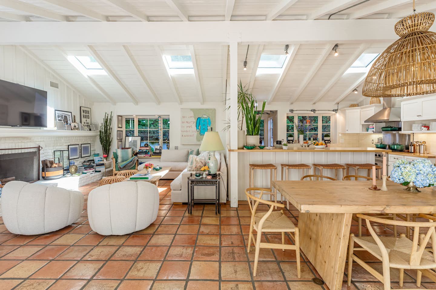 Photo 4 of 9 in This $7M Cliff May Ranch House in the Pacific Palisades ...