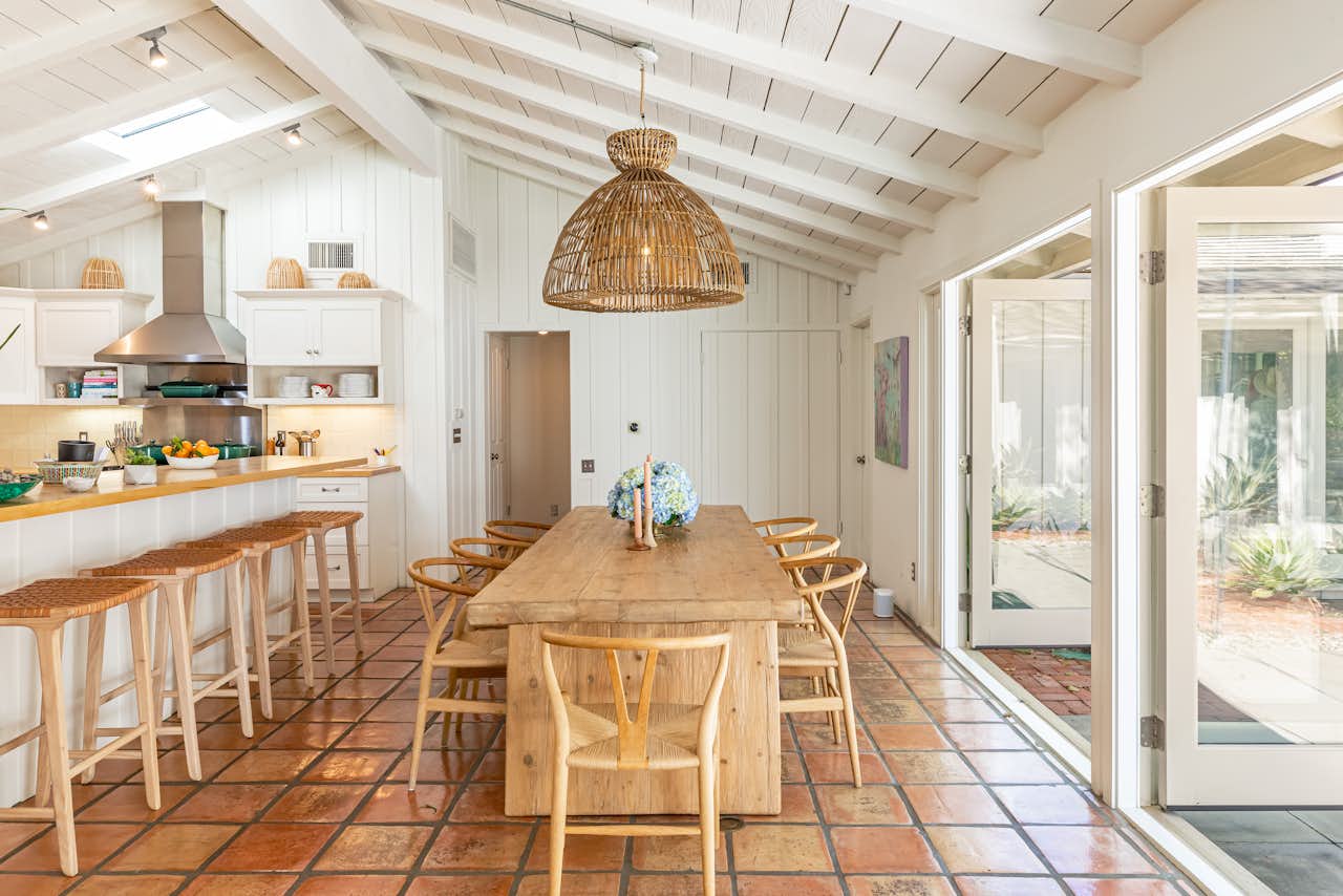 Photo 2 of 9 in This $7M Cliff May Ranch House in the Pacific Palisades ...