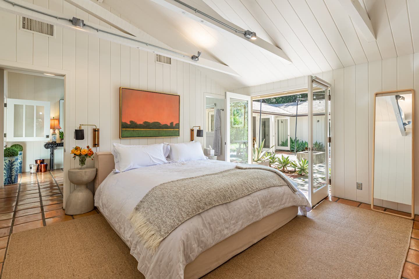 Photo 7 of 9 in This $7M Cliff May Ranch House in the Pacific Palisades ...