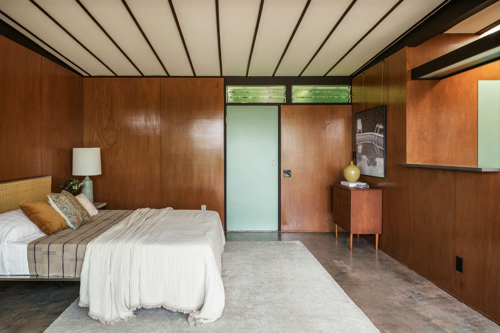 Photo 6 of 9 in This $2.5M Silver Lake Duplex Is a Certified Midcentury Gem - Dwell