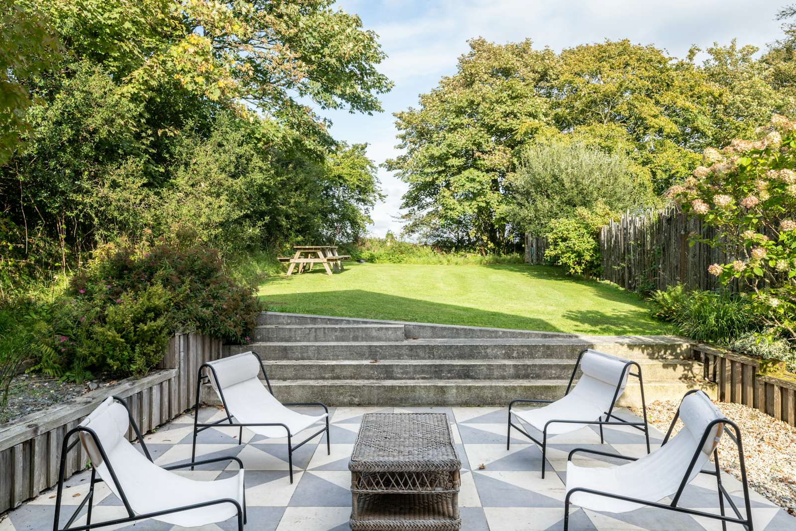 Photo 8 of 8 in Three Lovingly Restored Farmhouses in the British Countryside Go to Market for £ ...