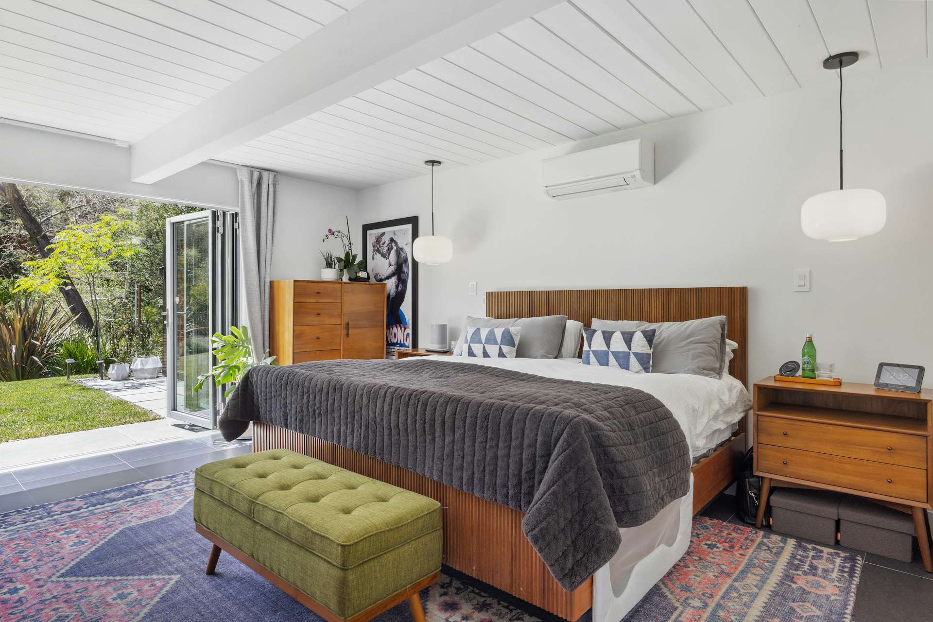 Photo 6 of 9 in A Sunny Bay Area Eichler Revamped by Ron Kappe Lists for $2.7M - Dwell