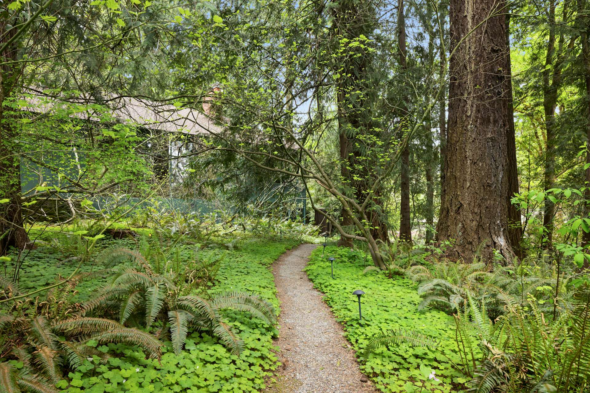 Photo 1 of 9 in One of John Yeon’s Best-Preserved Homes Hits the Market ...