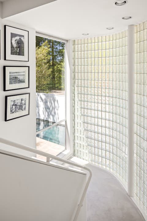 Photo 10 of 13 in The ’80s Are Alive and Well in This Pristine Glass ...