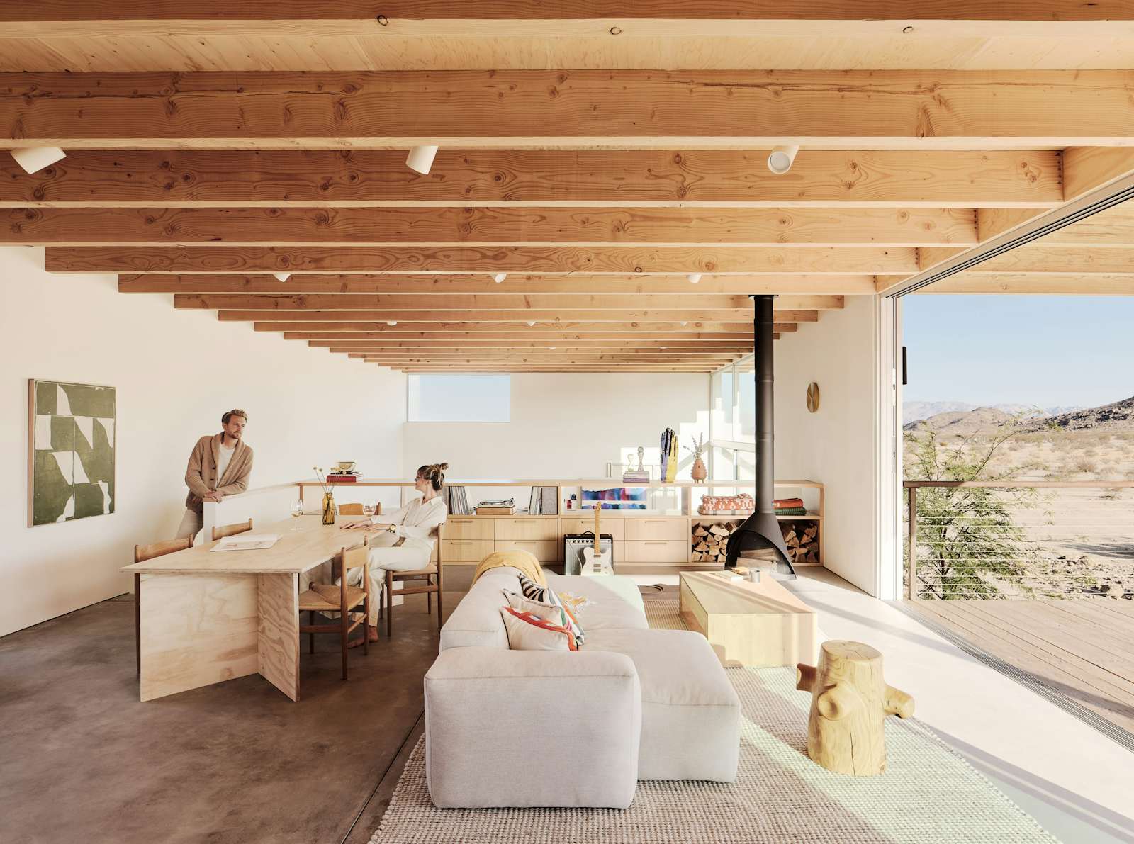 Photo 1 of 14 in In Joshua Tree, an Artist’s Home and Studio Soaks Up ...