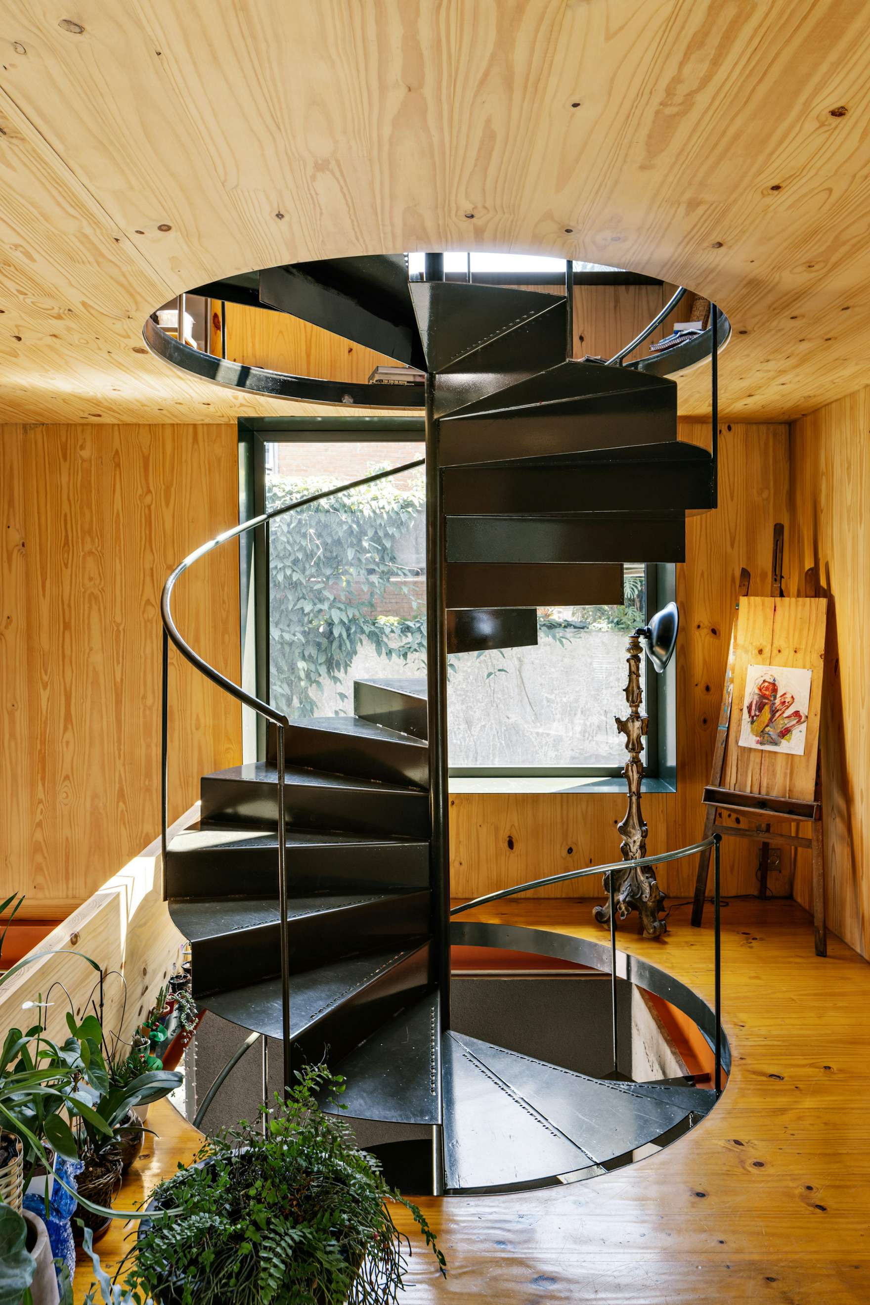 Photo 7 of 19 in In São Paulo, an Architect’s Geometric Family Home ...