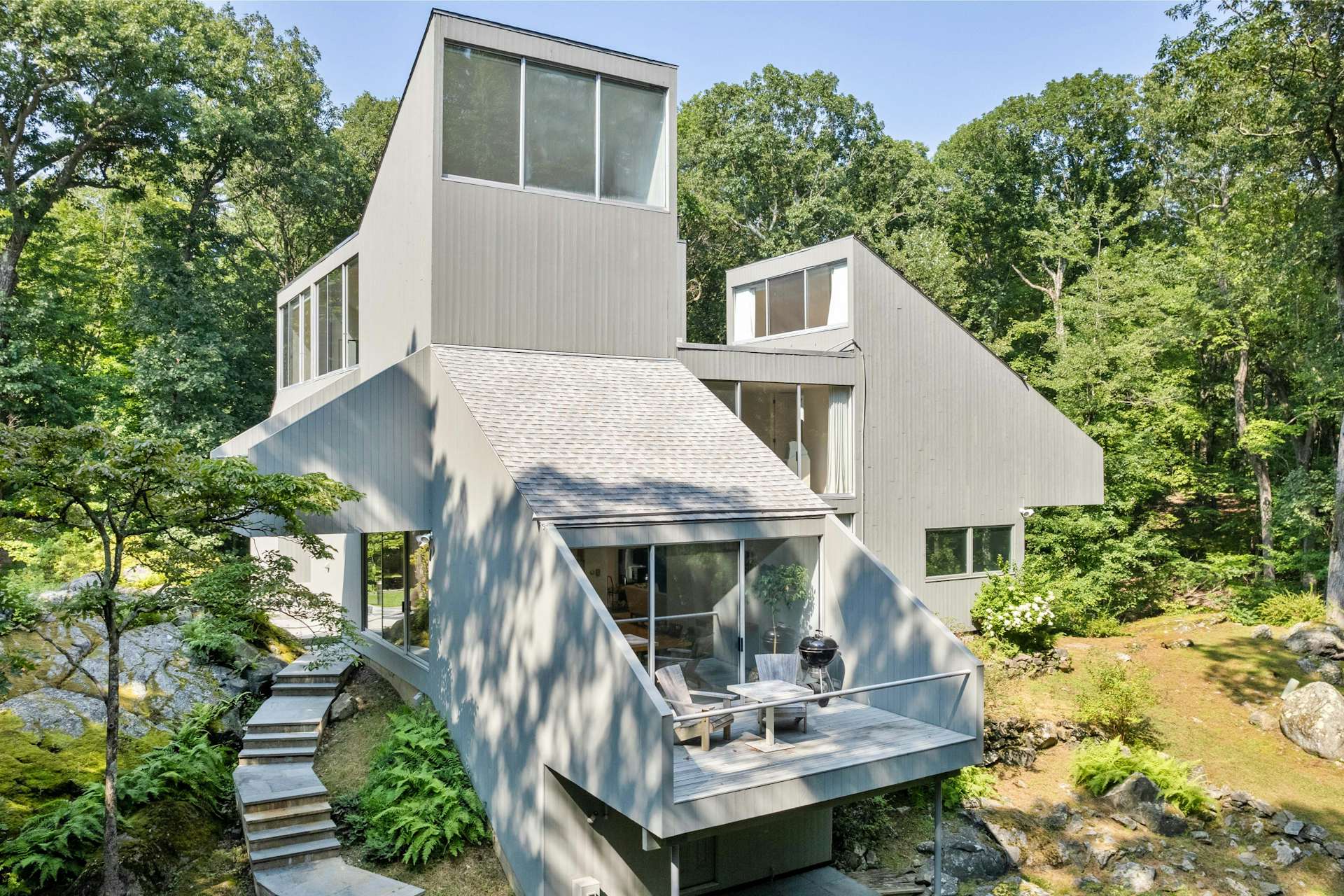 Real Estate: Design and ideas for modern homes & living