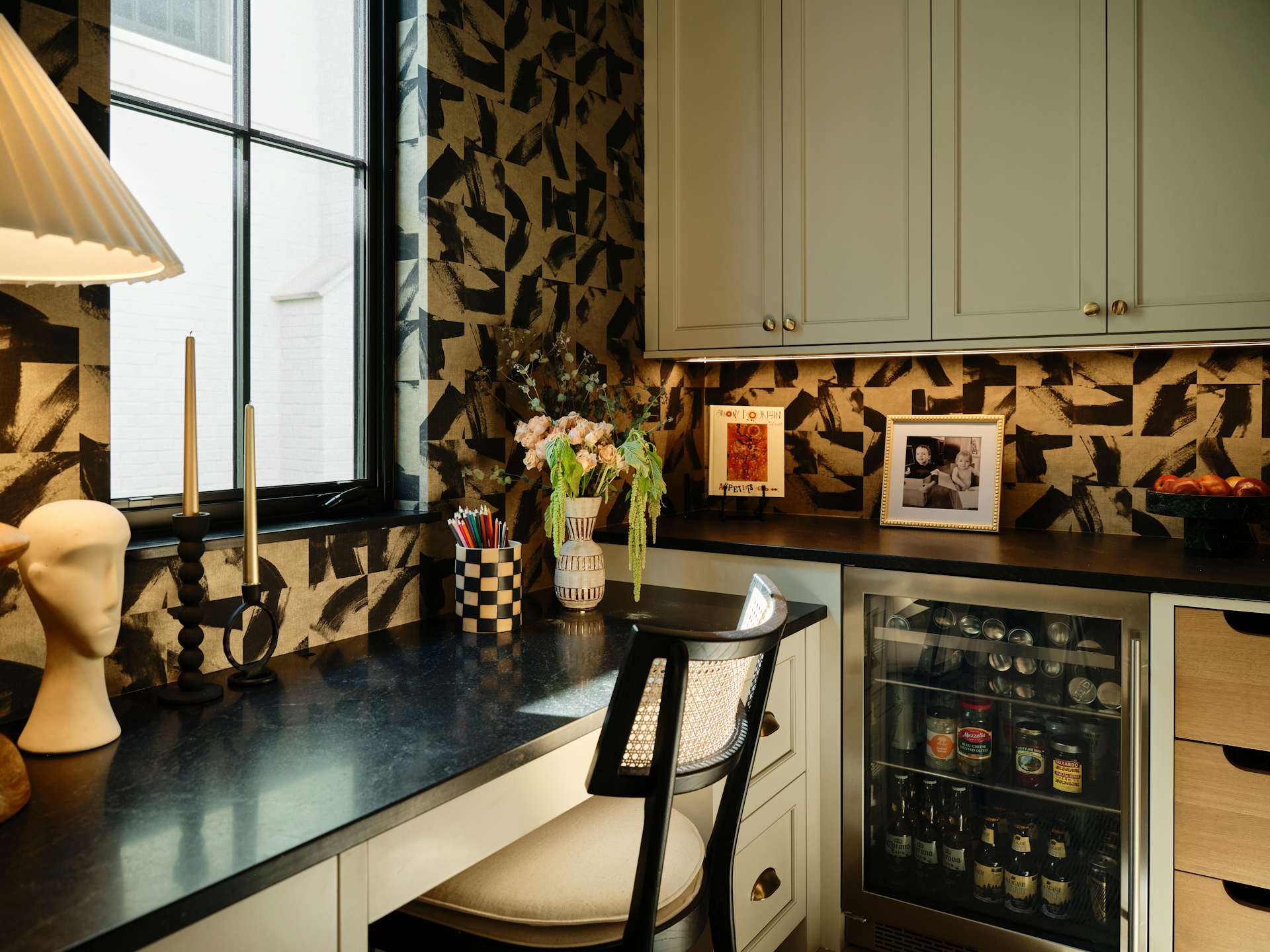 This Home’s Whole Design Hinged on a Servery Window - Dwell