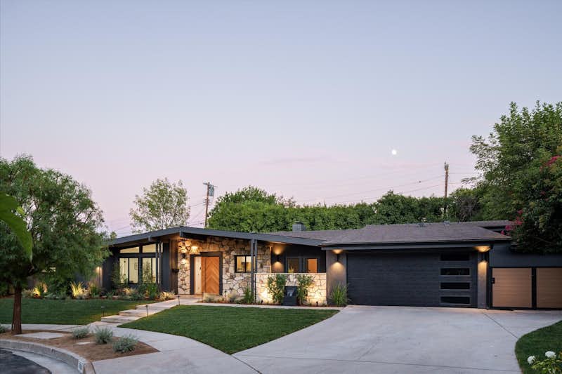 Real Estate: Design and ideas for modern homes & living