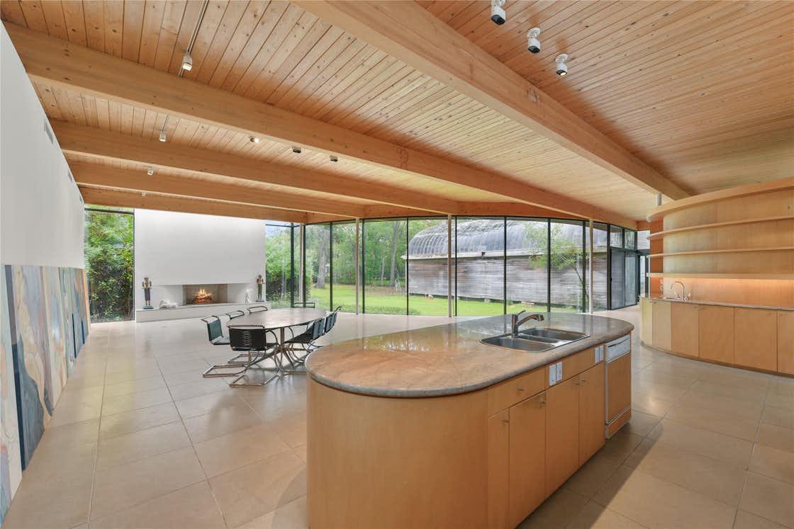 Photo 6 of 10 in Architect Victor Lundy’s Home Lists for $1.7M Near ...