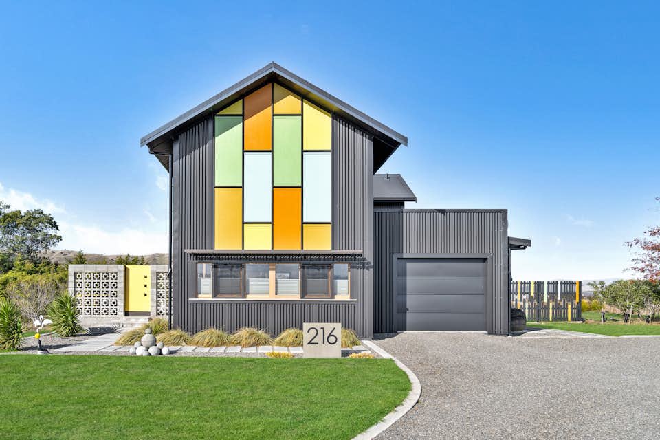 Real Estate: Design and ideas for modern homes & living