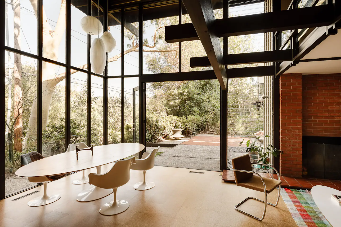 Photo 3 of 15 in A Landmark Midcentury by the Father of California Post ...