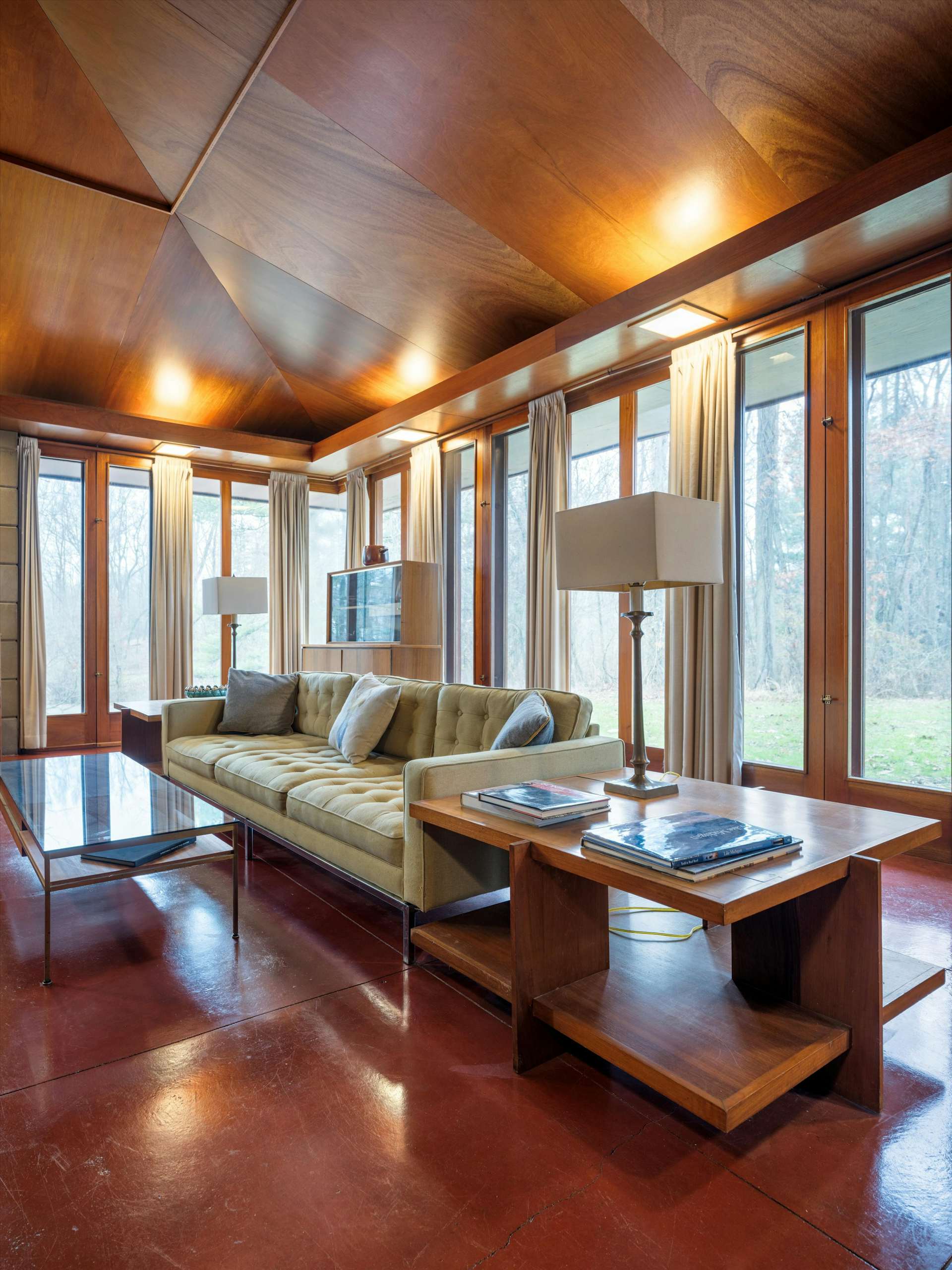 Photo 2 of 11 in Frank Lloyd Wright’s Weisblat House Just Hit the Market for $2.2M - Dwell