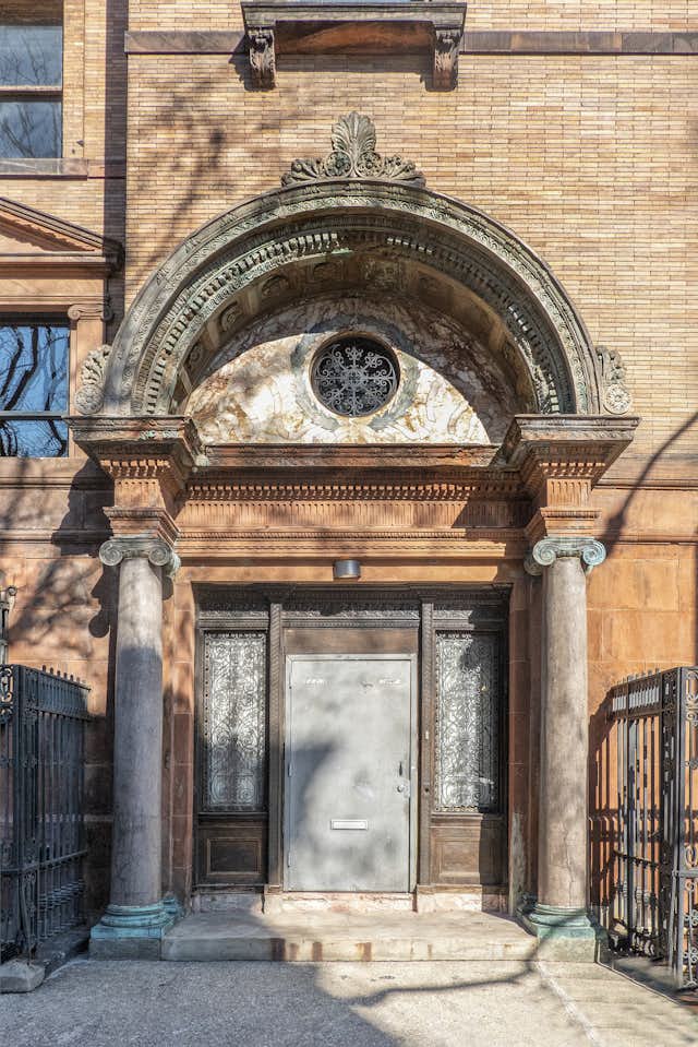 Photo 3 of 16 in Peek Inside the $7M Gilded Age Mansion Arm & Hammer ...
