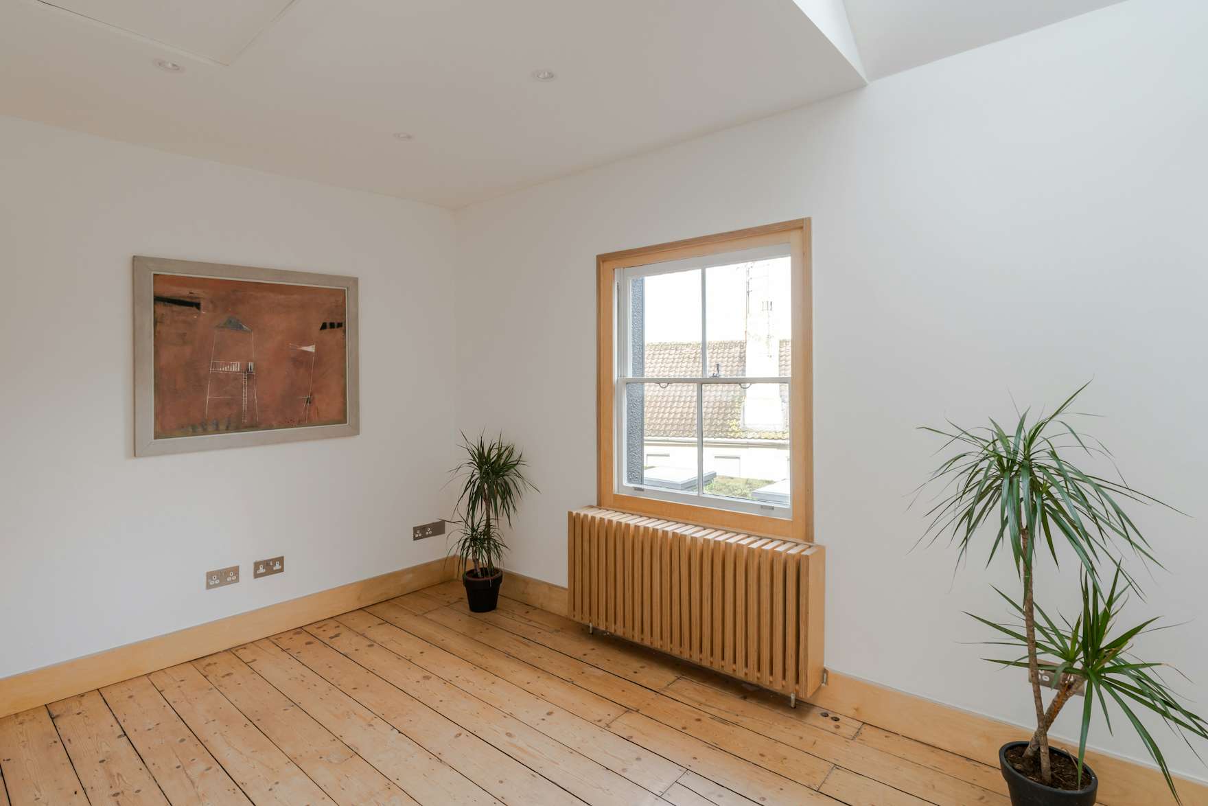 Photo 7 of 14 in In London, a 19th-Century Gardener’s Cottage Springs ...