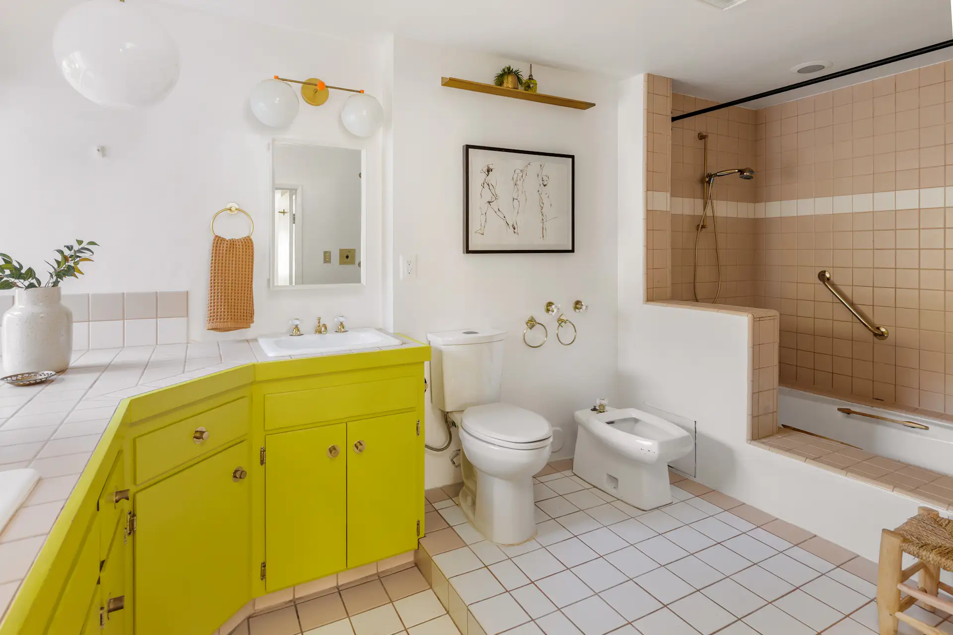 Photo 9 of 11 in This $1.9M Streamline Moderne Home Just Surfaced in ...