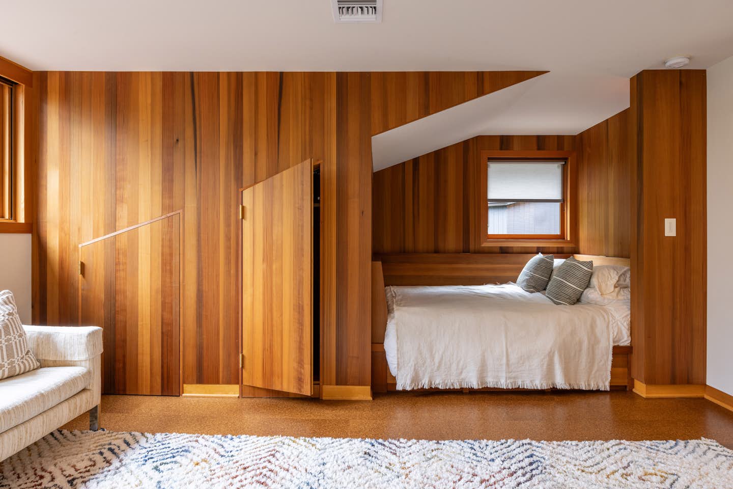 Photo 8 of 14 in The Dramatic Octagonal Living Room Makes This $5.2M ...