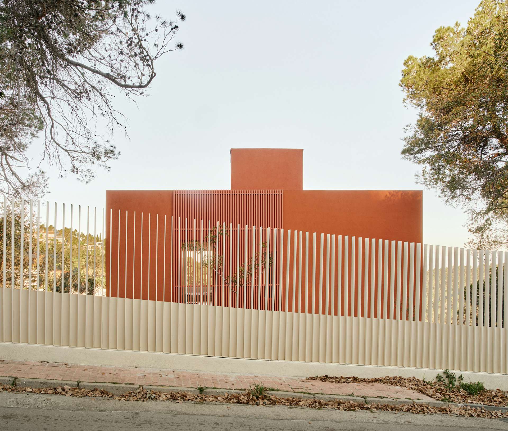 Photo 1 of 23 in Concrete “Legs” Anchor This Home in Spain to Its ...