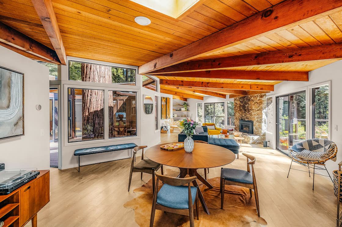 Photo 1 of 6 in How They Pulled It Off: An Octagonal House Built Around ...