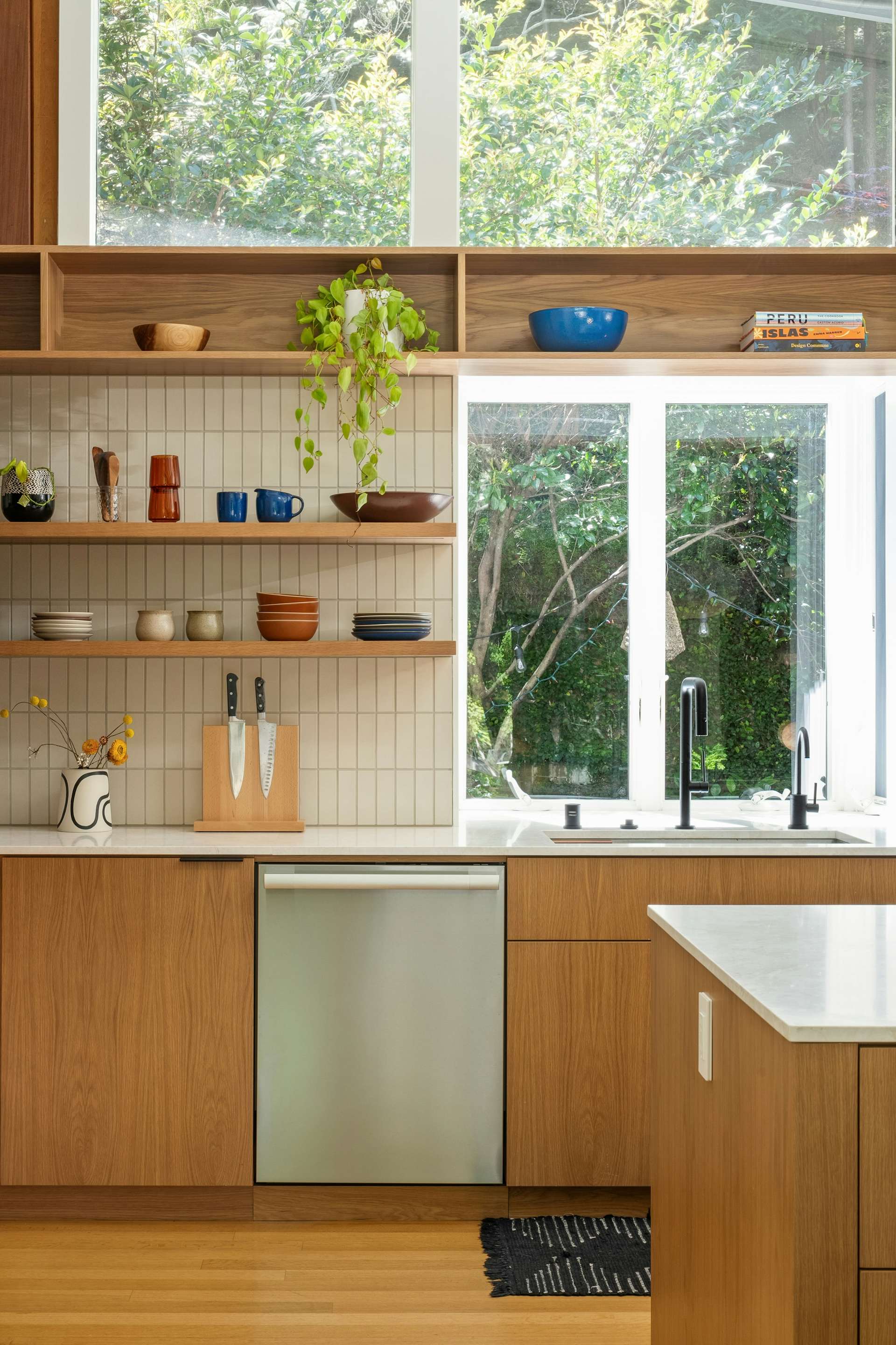 Photo 6 of 13 in Two Writers Revamped This $4.3M Midcentury to Feel ...