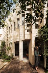 Photo 2 of 9 in This Mexico City Artist’s Studio Is Wrapped in a ...