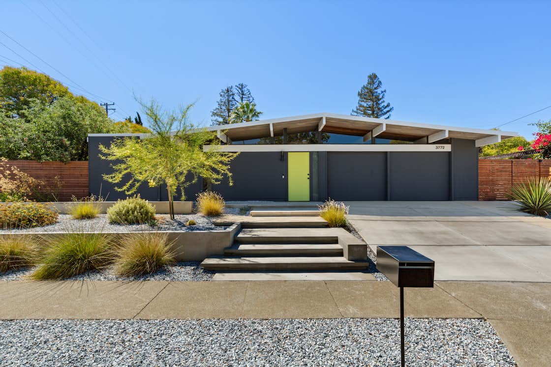 Photo 2 of 14 in If You Like Eichlers, You’ll Love This $1.4M Bay Area ...