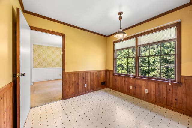 Photo 7 of 10 in The Wheelers’ Atlanta Home From “Stranger Things ...