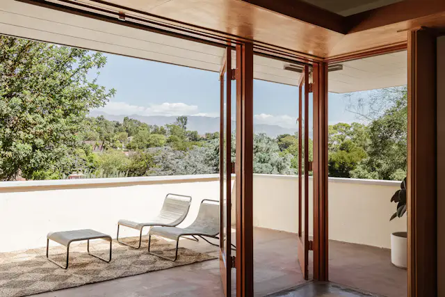Photo 6 of 13 in One of Richard Neutra’s Protégés Designed This $1.7M ...