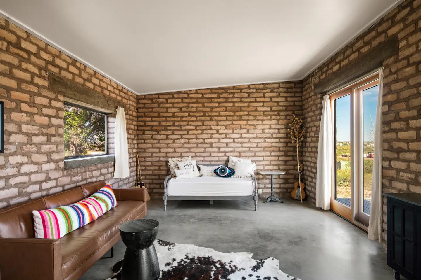 Photo 16 of 16 in After Falling in Love With Marfa, an Architect ...