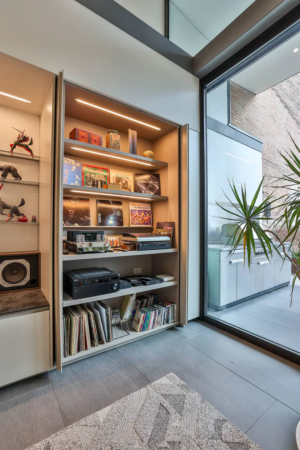 Photo 2 of 15 in In Cincinnati, an Award-Winning, LEED Platinum Row ...