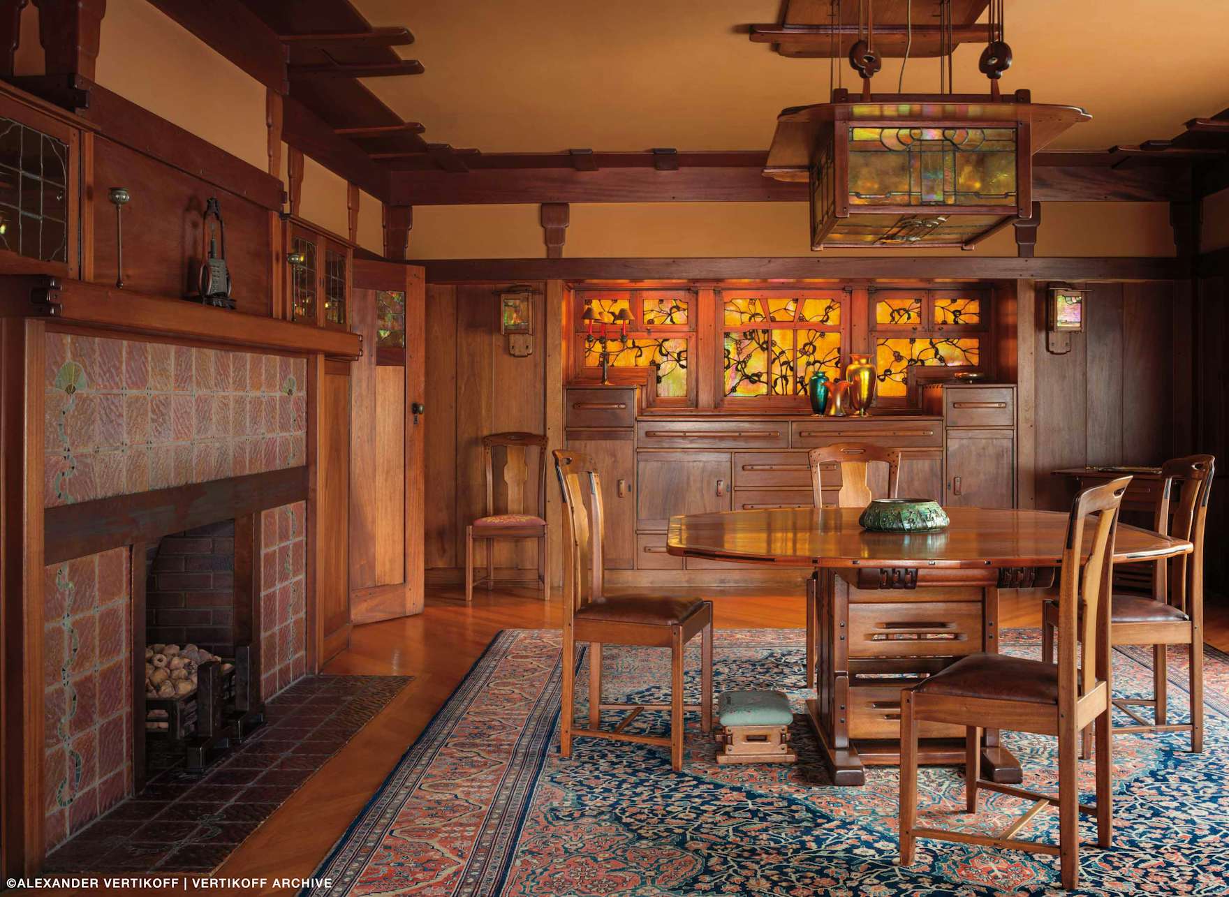 Iconic Perspectives: Greene & Greene's Gamble House - Dwell