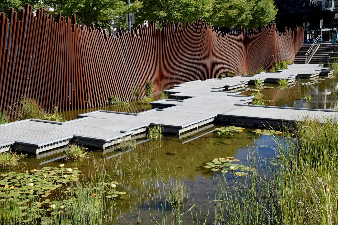 Photo 8 of 15 in These 15 Modern Fences Bring a Whole New Meaning to ...