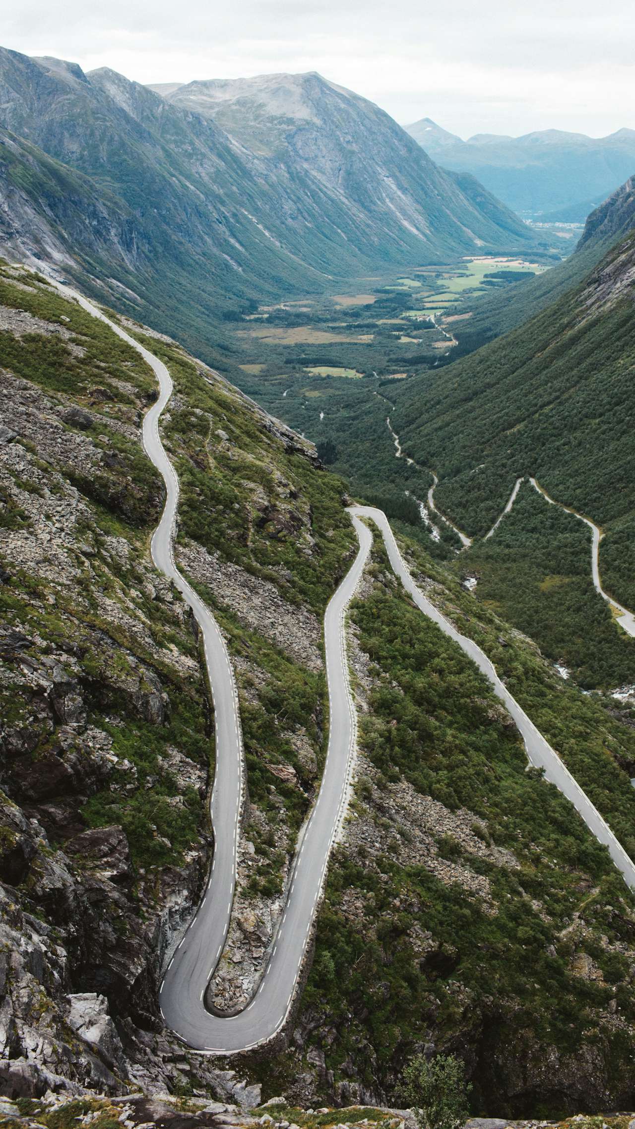 Juvet (Ex-Machina) Landscape Hotel (37 Photos) - Dwell