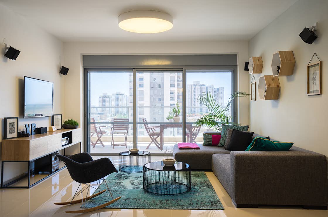 A Riotous Makeover for a Generic High-Rise Home - Dwell