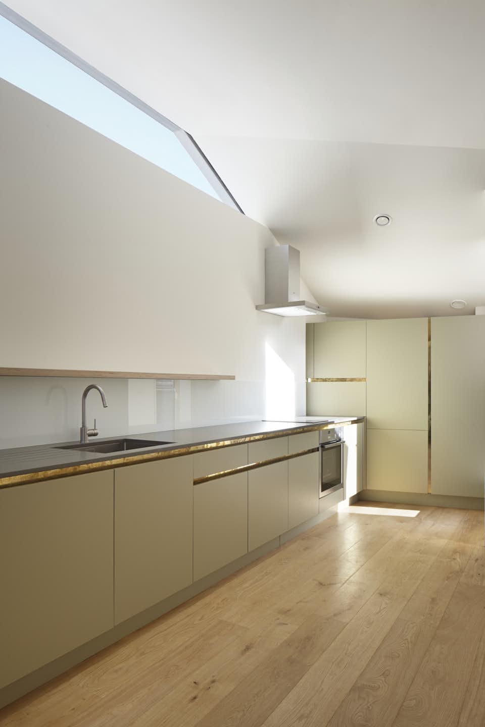 Photo 23 of 24 in 23 Kitchen Countertops That Serve Up Good Design from ...