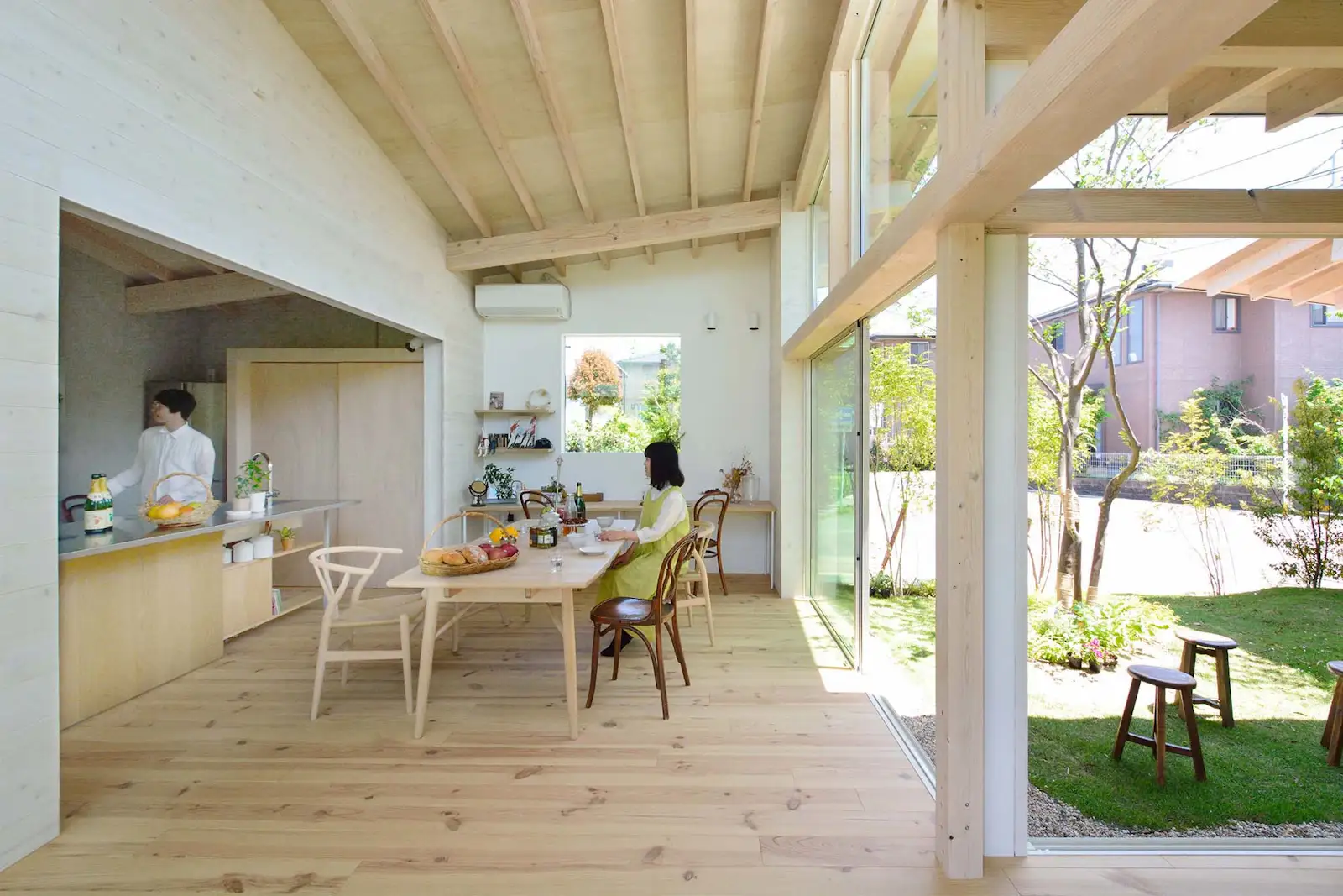 Six-Sheet Roof House (11 Photos) - Dwell