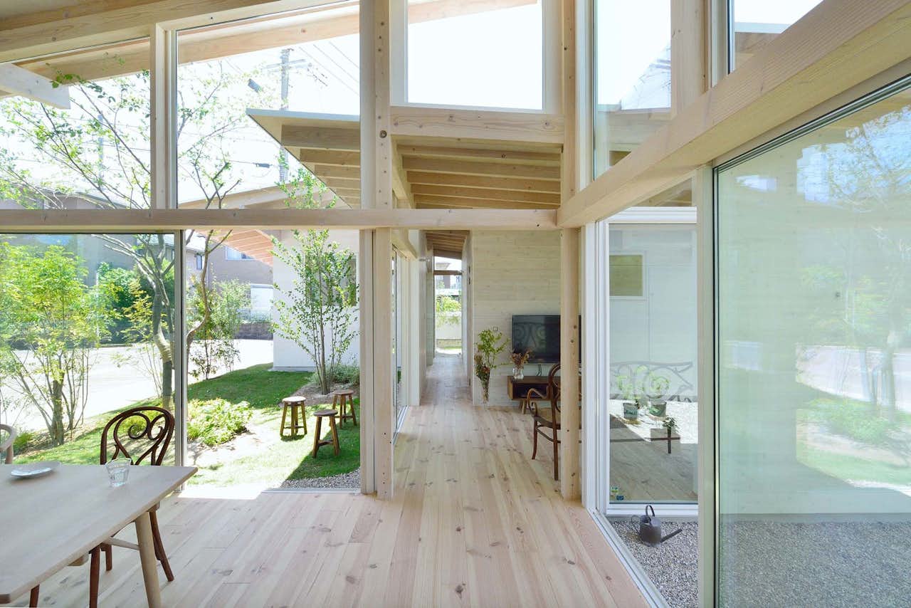 Six-Sheet Roof House (11 Photos) - Dwell